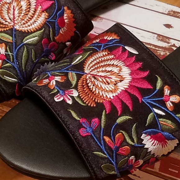 UNIONBAY | Shoes | Unionbay Floral Embroidered Slides | Poshmark